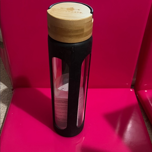 Gemline | Other | Gemline Glass Water Bottle With Wooden Lid Silicone ...